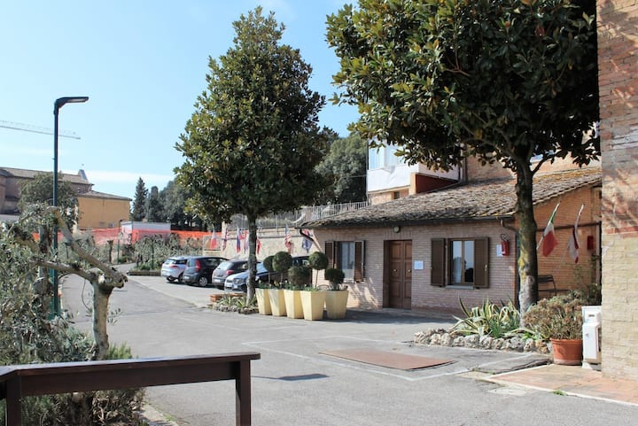Hotel Porta Romana - Camera Standard Con Patio - Siena