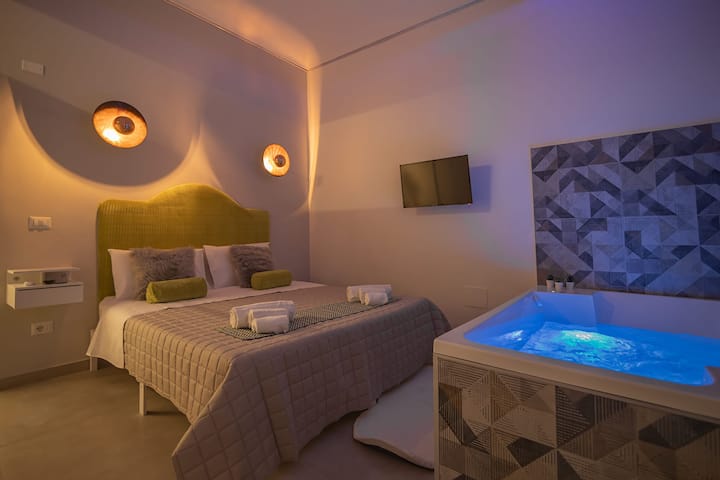 Essenza Suite Siracusa Con Jacuzzi Privata - Syracuse