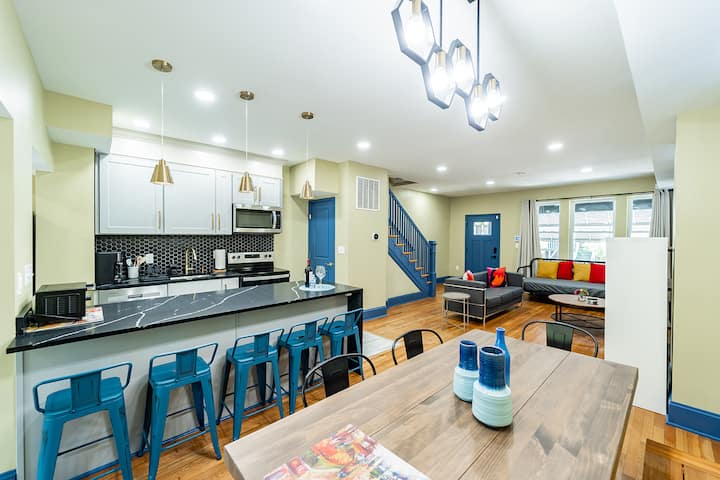 Lovely Large Modern 5br 3.5ba Dc Townhouse - Washington, D.C.