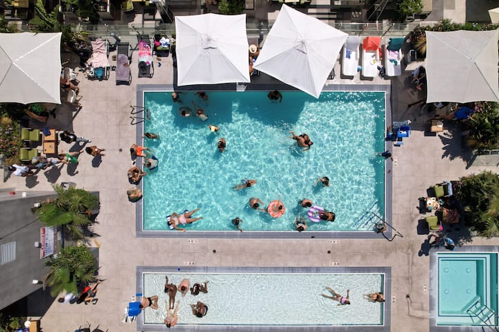 Dtla[pool/jacuzzi/sauna/gym/parking]2bed/2bh/patio - 比佛利山