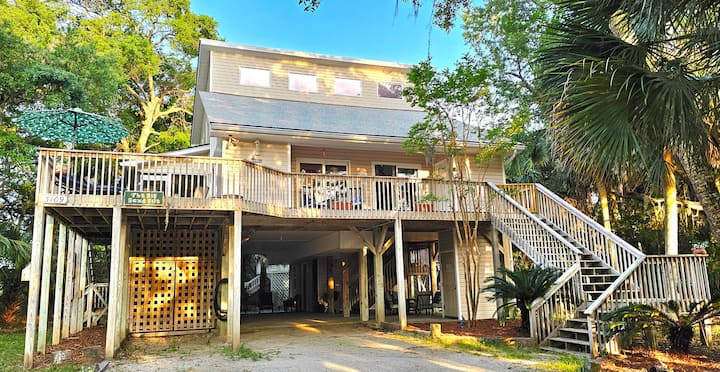 Beautiful Home Close To The Beach/pet Friendly - Edisto Beach, SC