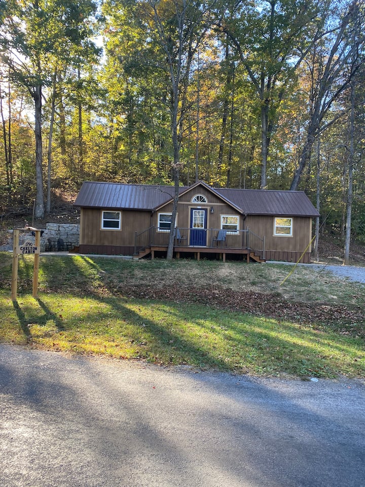 Lake Of Egypt Carlton Cabin 500 Sq Ft - Marion, IL