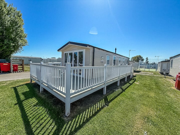 Dog Friendly Caravan In Norfolk Ref 50011ae - Caister-on-Sea