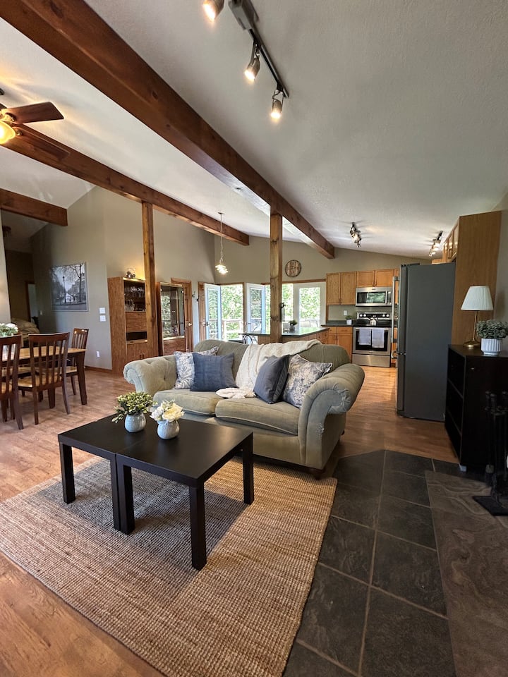 Moore Escapes Cottage - Port Elgin