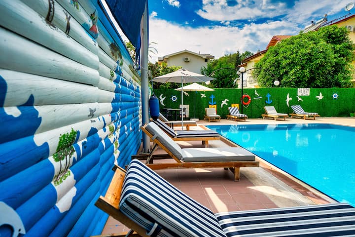 Triple Room W Pool&garden In Center Of Göcek - Göcek