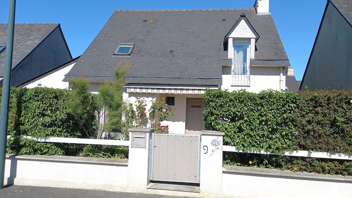 Chambre En Rez-de-jardin. - Dinard
