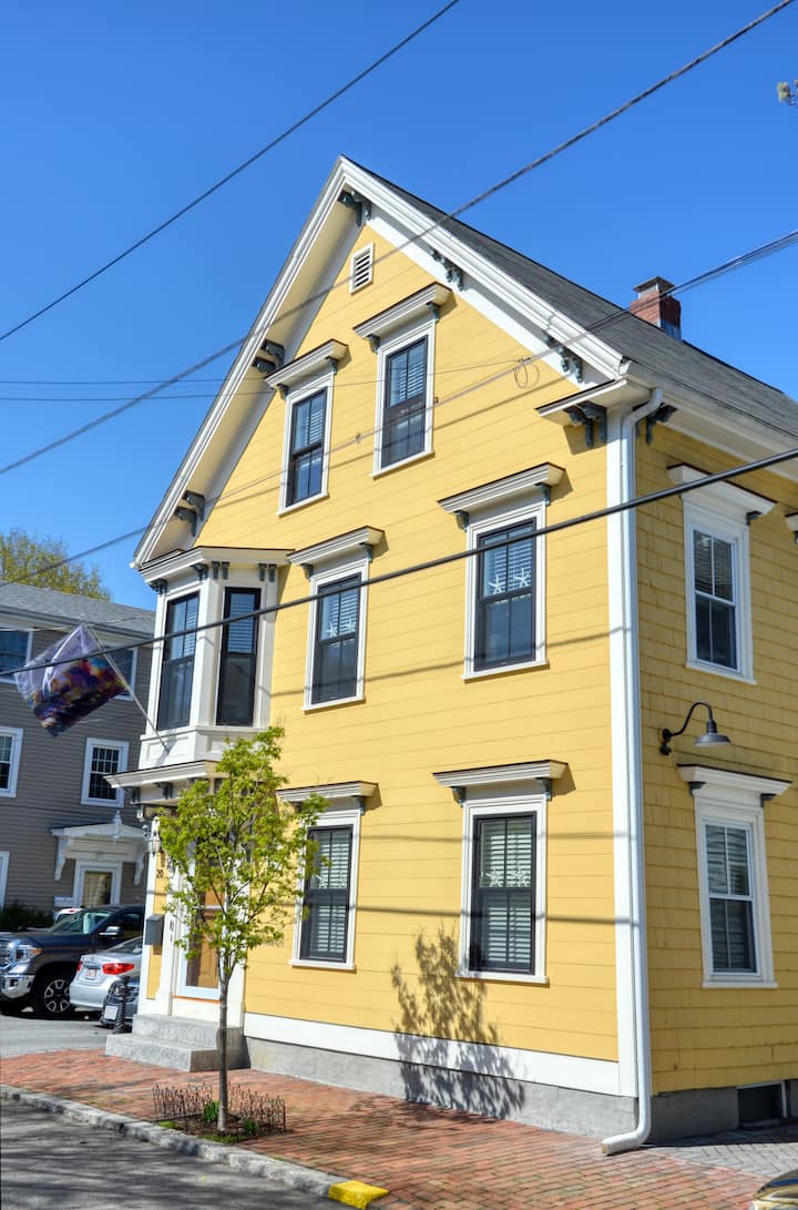 The Nichols-osborn House - 沙連