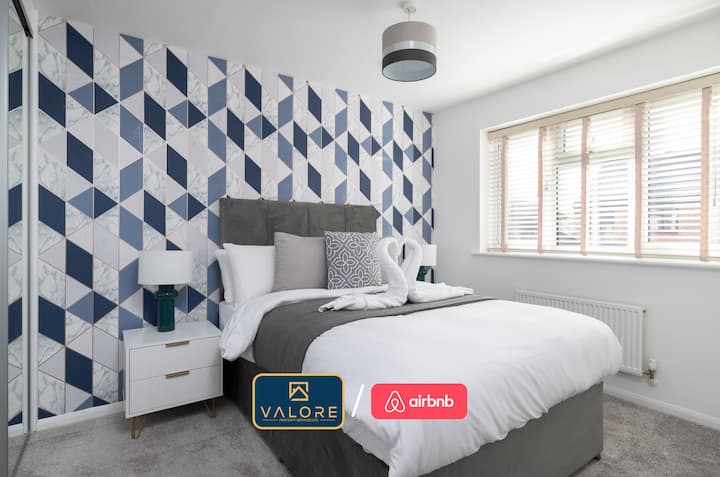 Ideal For Families & Work Stays – Super Clean! - Stadium MK
