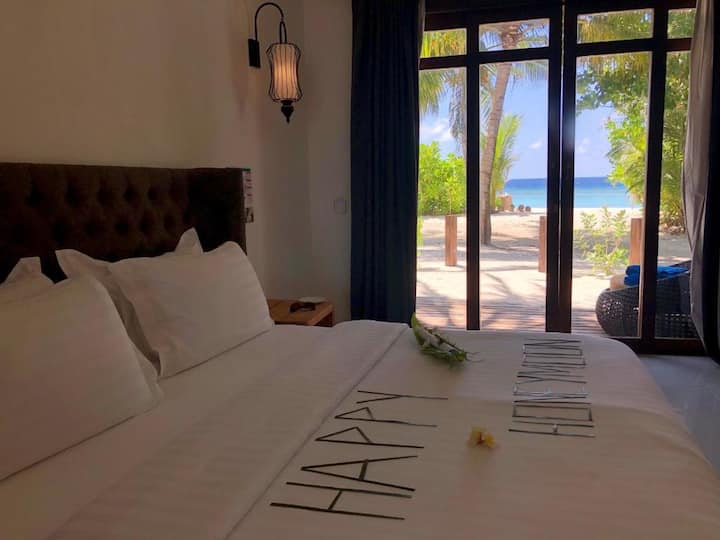 3x Beachfront Villas In Dhigurah (2) - Malé