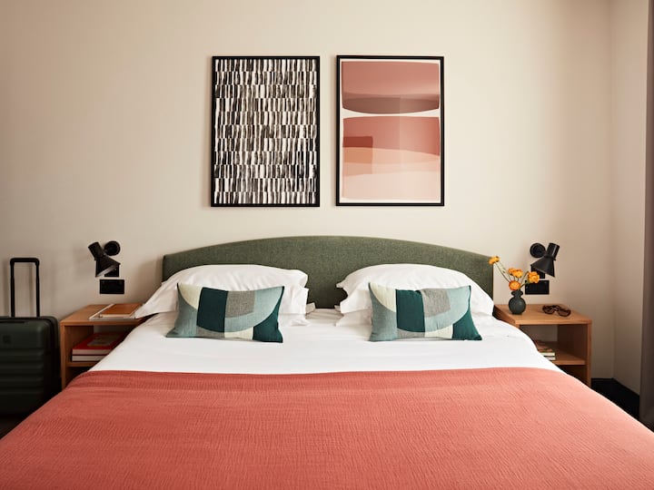 Numa | Medium Room In Central London - Bloomsbury