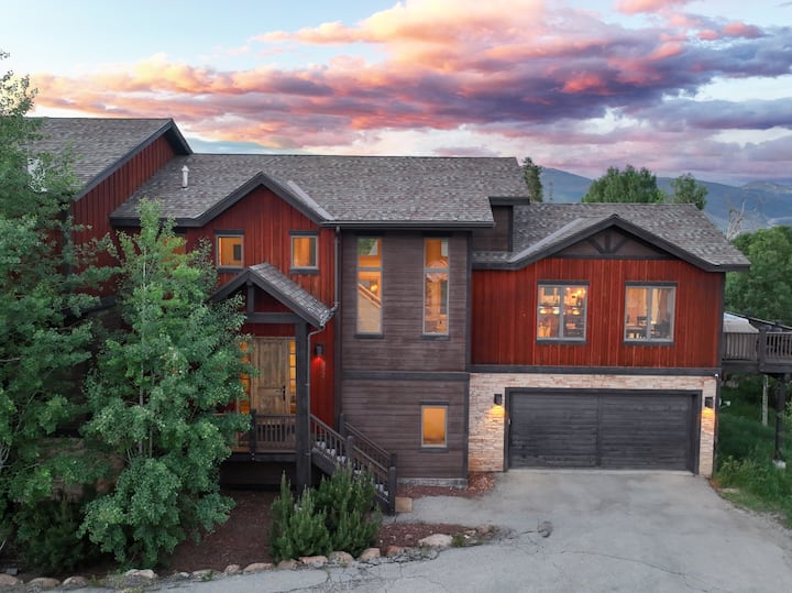 Beautiful 5 Level Luxury Lodge - Frisco, CO