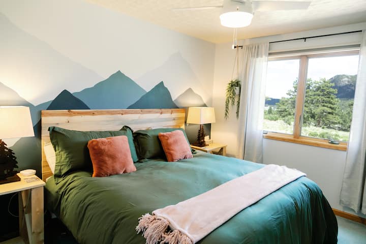 Estes Coziest Home &  Best Views! - Estes Park, CO