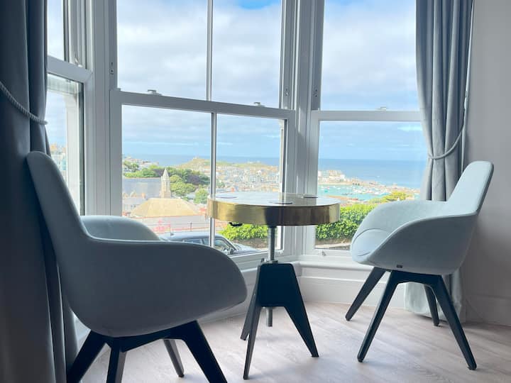 New-henry's, Stunning Sea Views, Parking - Carbis Bay