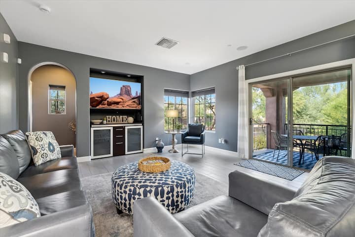 Luxurious Desert Ridge Condo - Phoenix, AZ