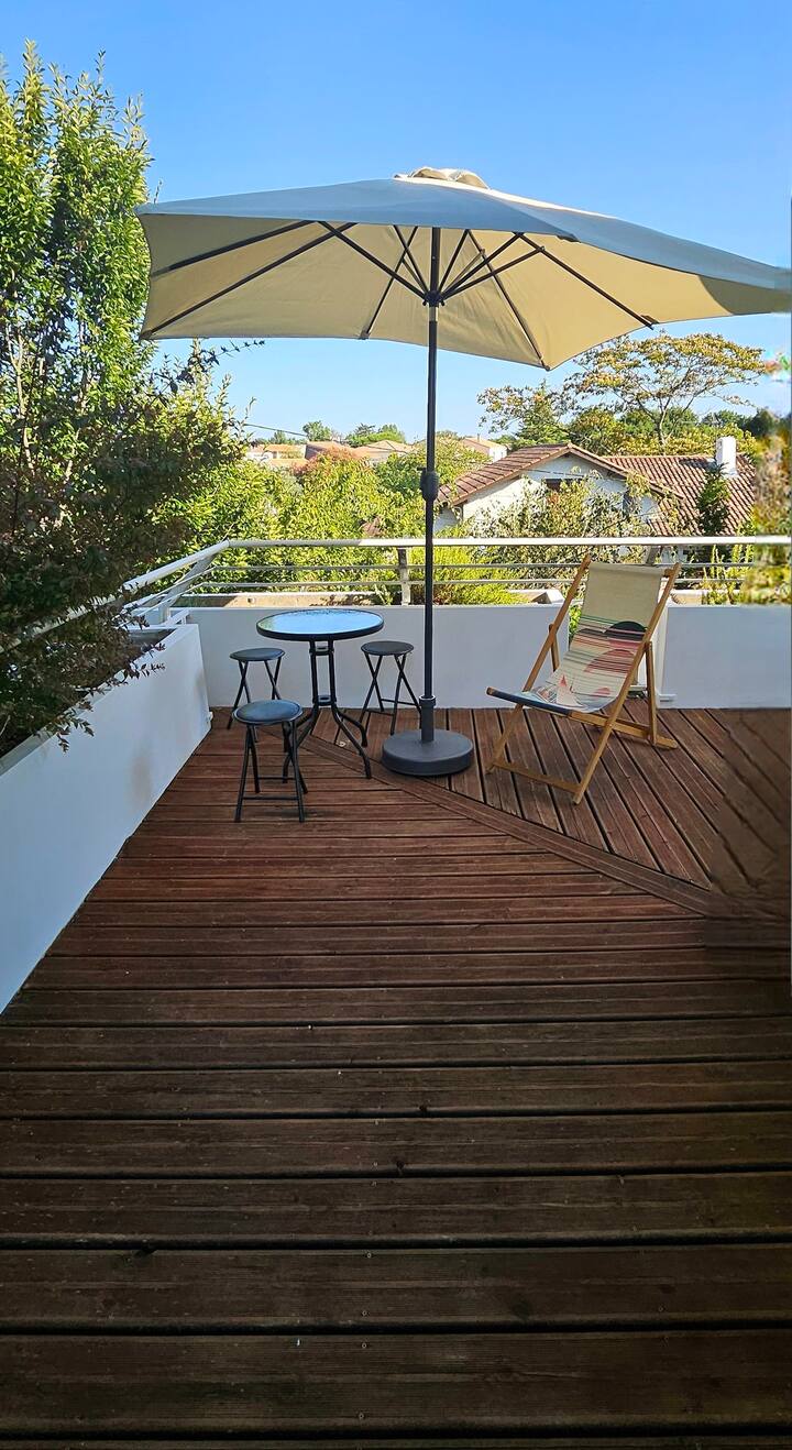 Appartement Solaire Duplex Avec Terrasse En Bois - Gradignan