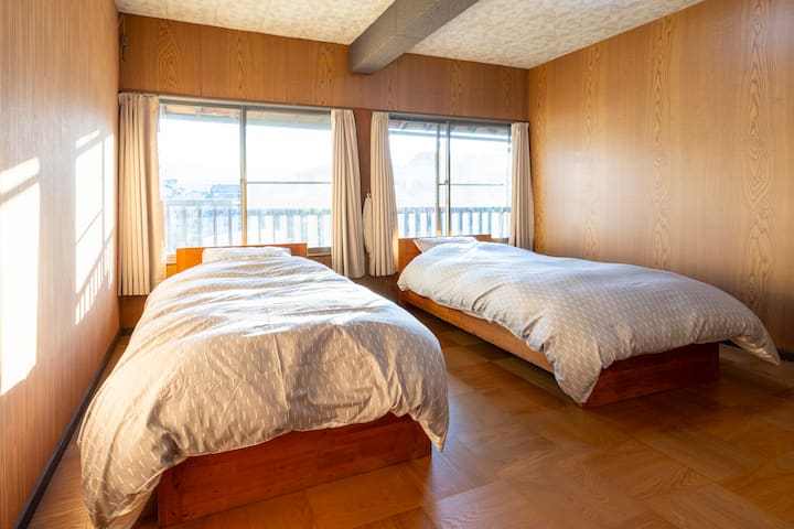 「いますわの宿」昭和の古民家.フルーツジャムのB&b、ツインルーム202号室2名まで - Shizuoka, Japan