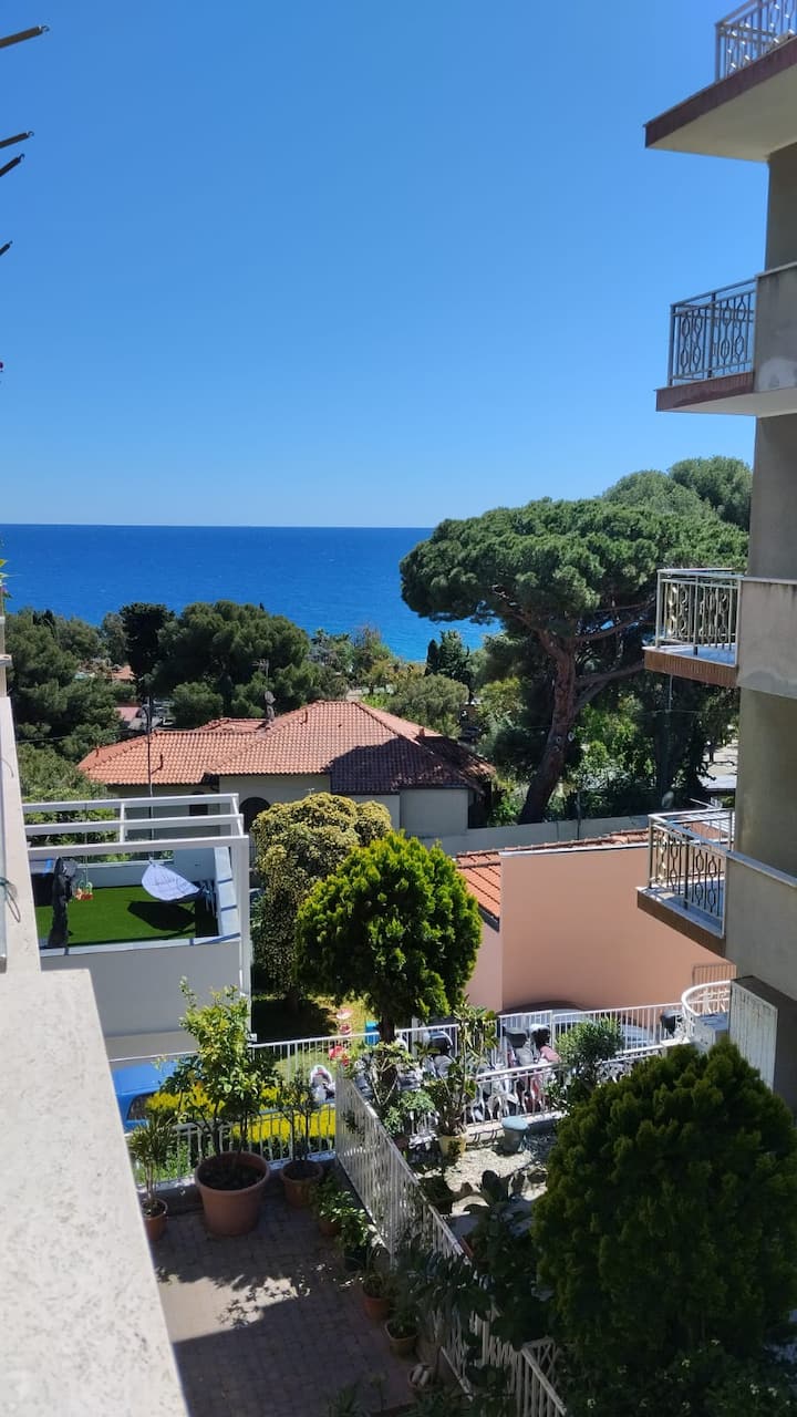 La Finestra Sul Mare - Ospedaletti