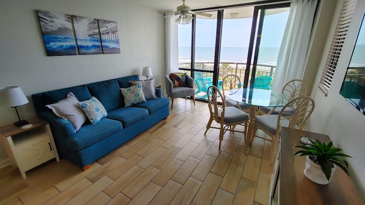 Oceanfront Condo, King Bed, Heated Pools Hot Tubs - Myrtle Beach