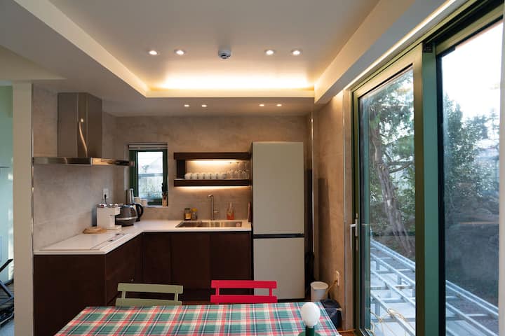 [리뉴얼특가]신례과원 L 제주 남원의 여유로운 프라이빗 펜션·돌담뷰·바베큐·자쿠지·감귤체험 - 남원읍