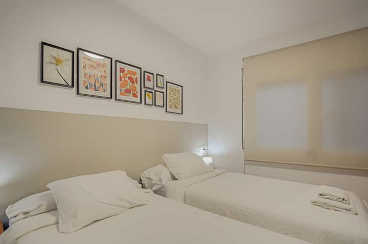 Habitación Triple Hostal Molí De Mar! - Lloret de Mar