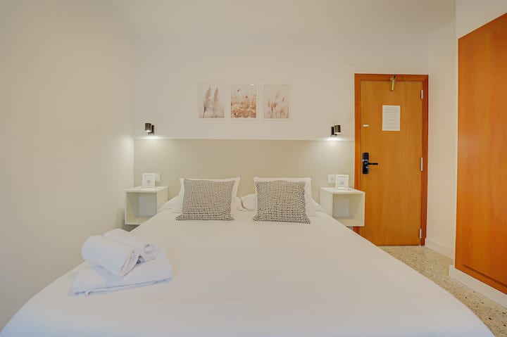 Habitación Doble Exterior Hostal Molí De Mar! - Lloret de Mar