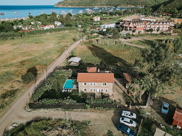 Adrasan Da Denize En Yakın Taş Villa Sahile 200 Mt - Adrasan