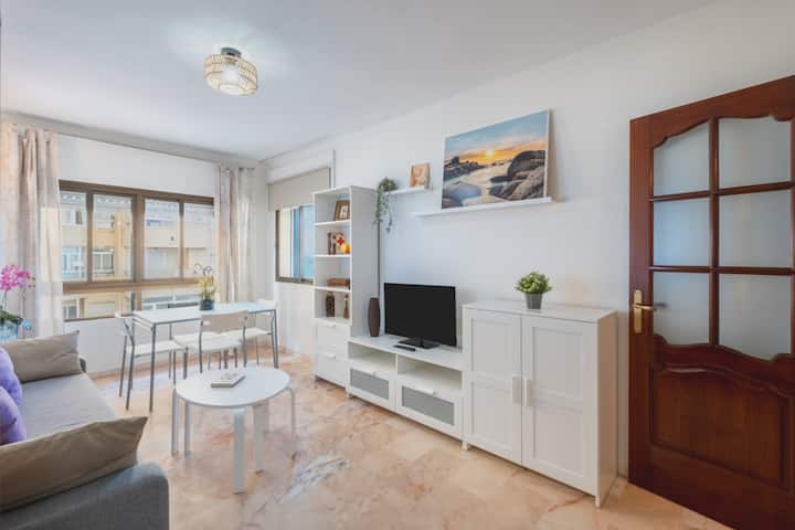 Vacaciones En Pareja: Apartamento Playa Victoria - Cádiz