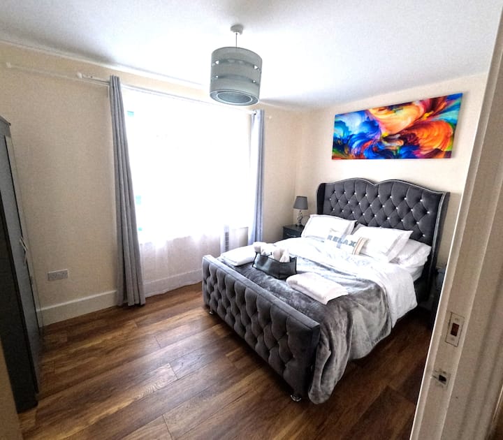 Keniji Luxury 2 Bed Apartment - Milton Keynes
