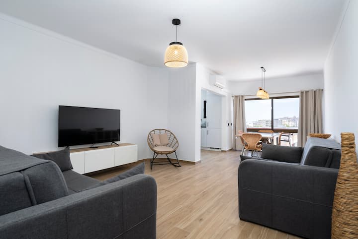 T1 Moderne Avec Piscine,  à 15 Minutes De La Plage - Armação de Pêra