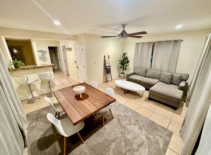 Ocean View Kihei Upstairs Ohana - Maui, HI