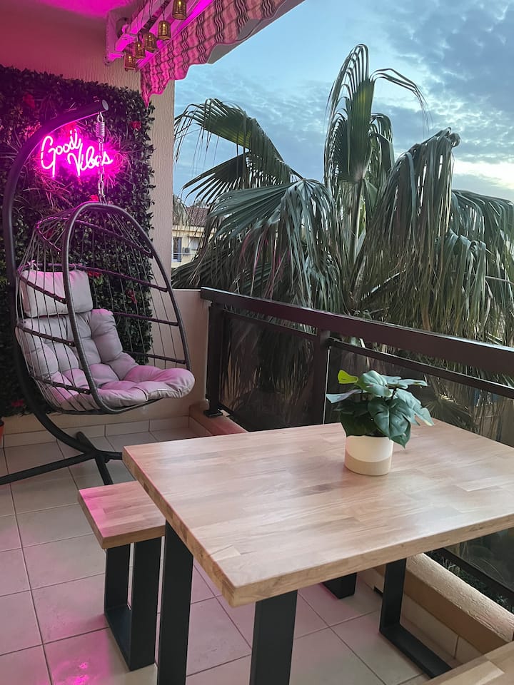 Le Lavandou, Appartement 3 éToiles
- Zéphyr - - Île du Levant