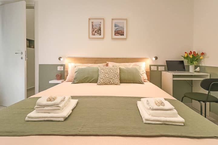 Your Home Away From Home. - Cernobbio