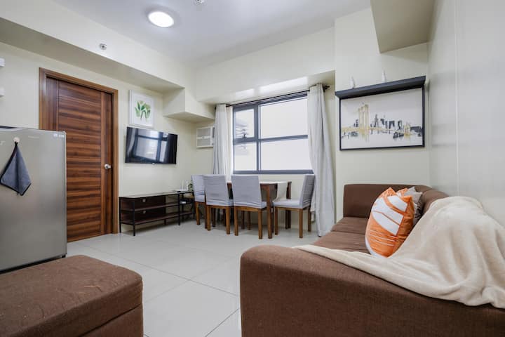 Spacious 1br Condo In Cebu City—pool, Wifi&netflix - Cebu City