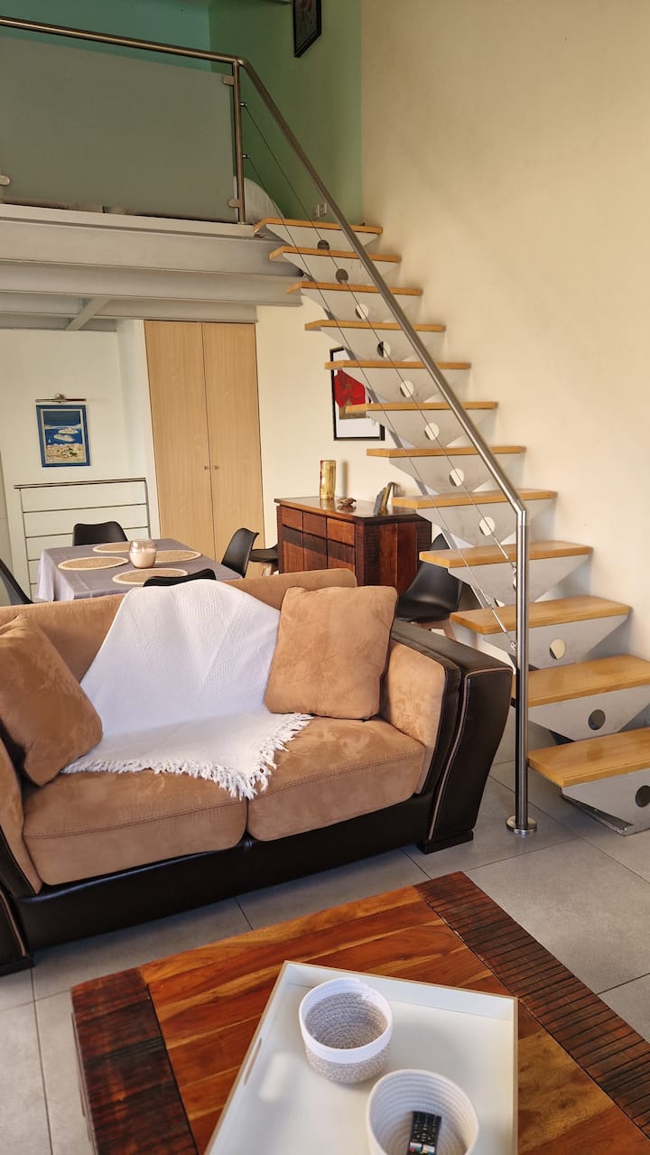 Maison Vue Mer Avec Jacuzzi, Aux Goudes. - Marseille