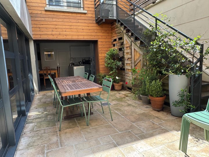 Vraie Maison à Paris Patio & Terrasses 8 Pers - Paris
