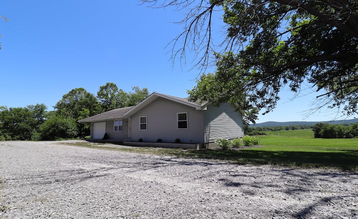 Private Retreat - 9 Miles From Garden Of The Gods - Ridgway, IL