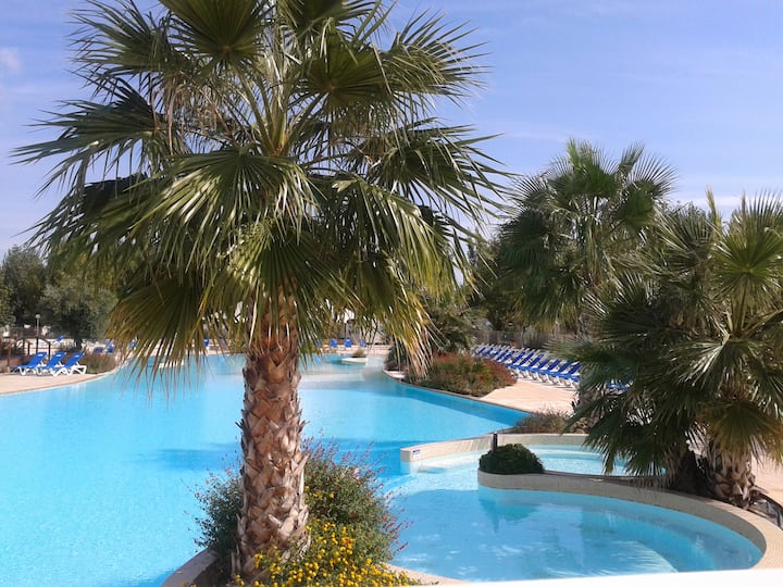 Mobil Home Tout Confort. - Vias