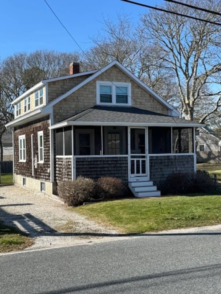 Beach Cottage - Prime Location! - Dennis