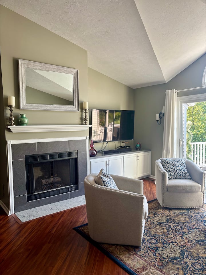 Townhome In Excellent Location! - Douglas, MI