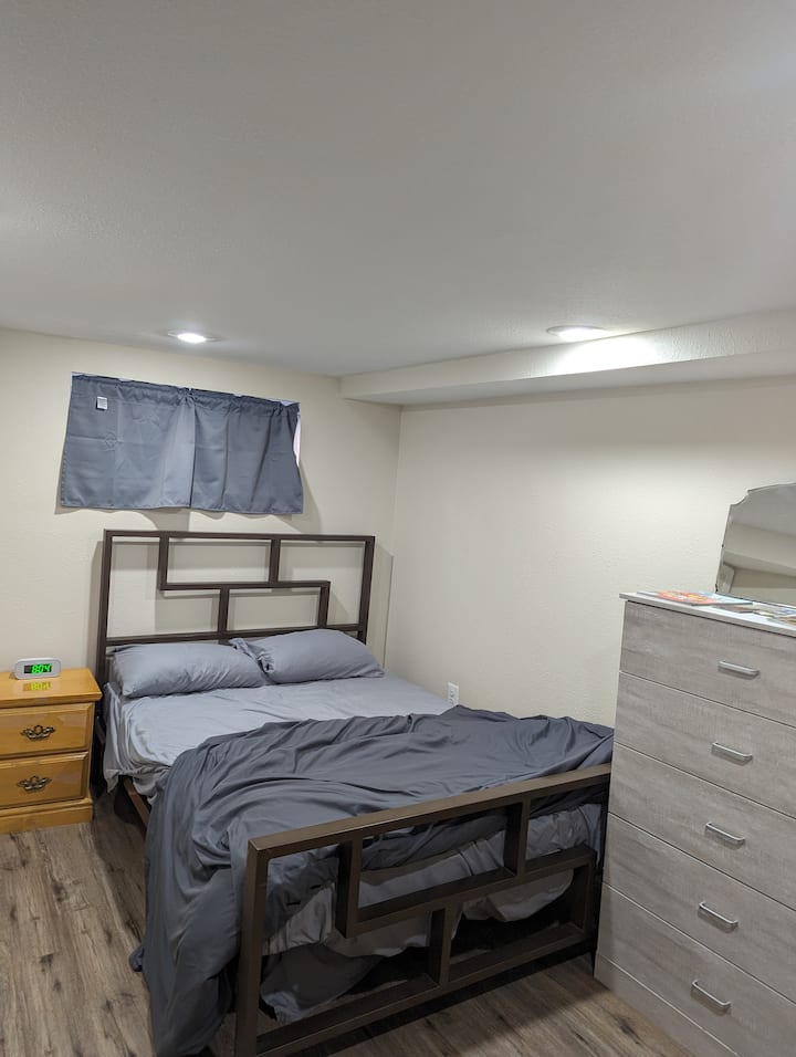 Private Basement Suite In Bmore - Dundalk, MD