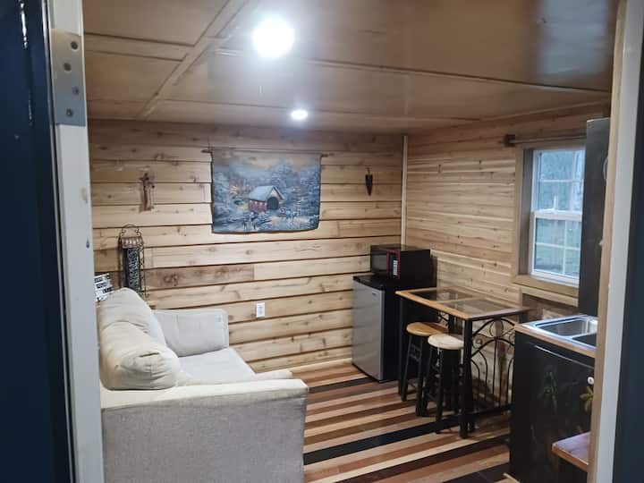 "Ridge Haus" Tiny Cabin On The Creek At Waldbaden - Athens, OH