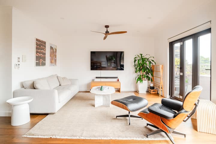 Former Warehouse, Super Quiet + Amazing Location - Conseil de Manly