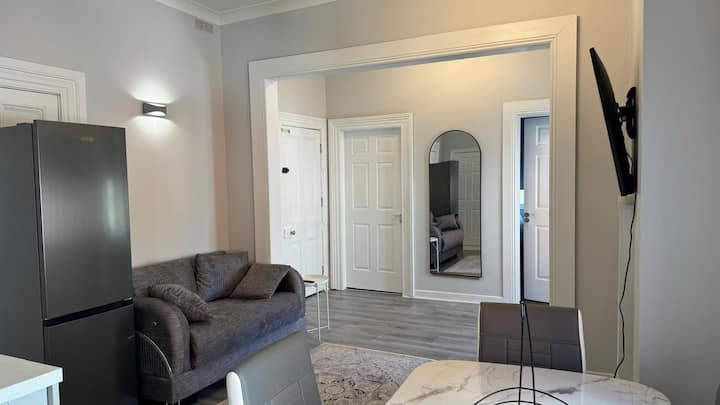 Modern 2 Bedroom Apartment-dublin City - Dublin