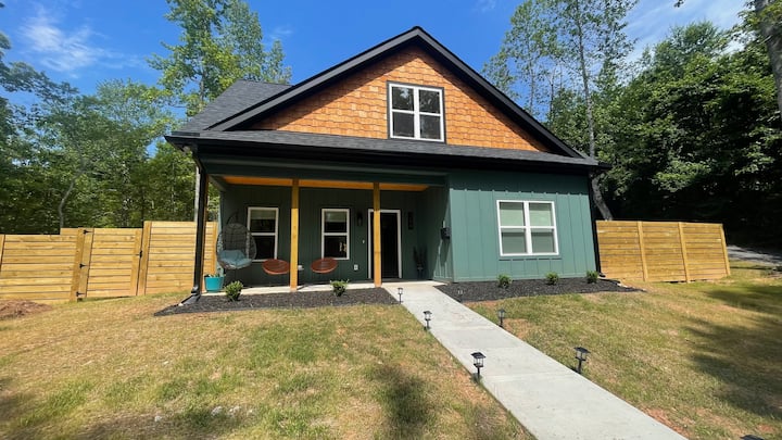 Modern Craftsman In Dahlonega! - Dawsonville, GA