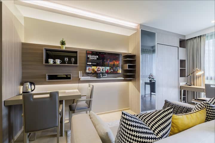 Thonglorluxury 40mt  2 Mins Bts Netflix, Gym, Pool - Bang Kapi District