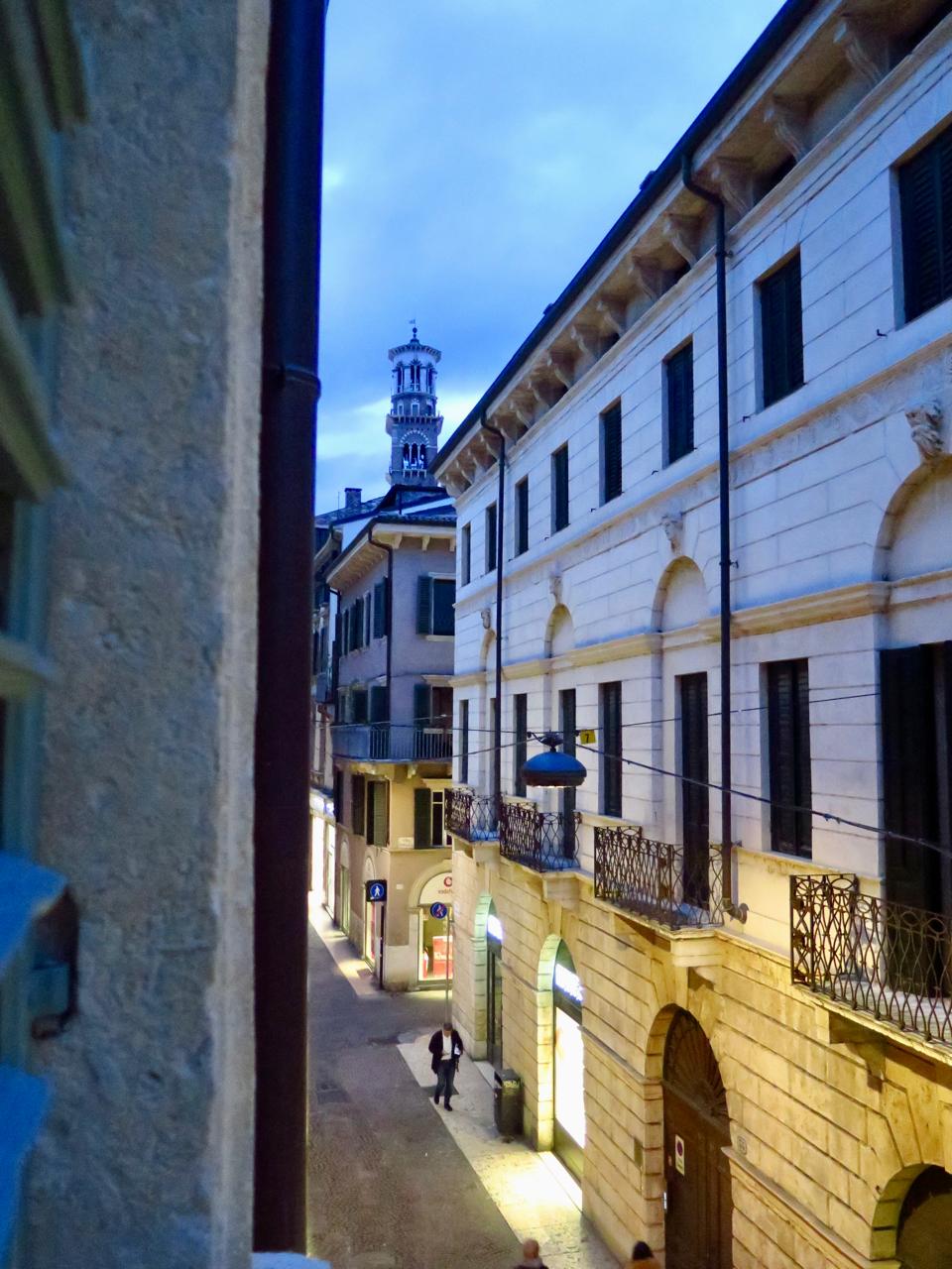 Résidence Cappello 18 - Appartements à louer à Vérone, Vénétie, Italie ...