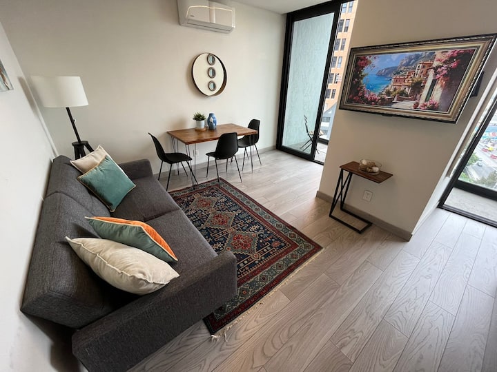 Urban Oasis: Adamant 1502 - Tijuana
