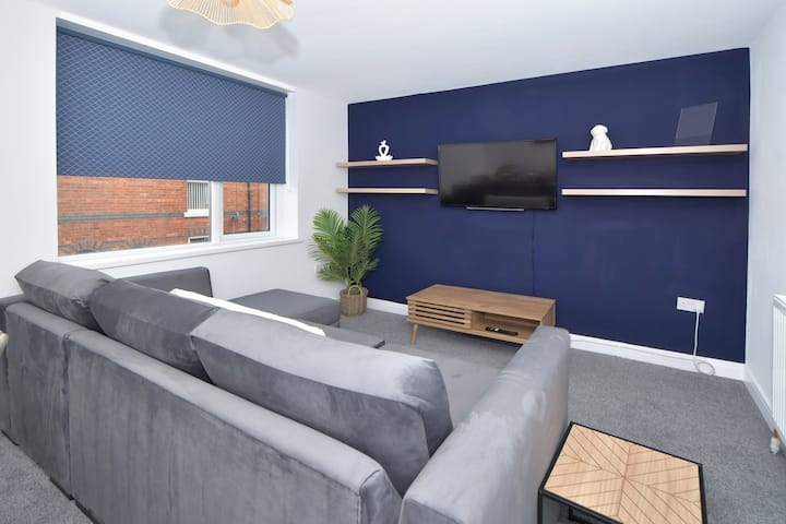 Sapphire Apartment | One Bedroom Apartment - Crewe