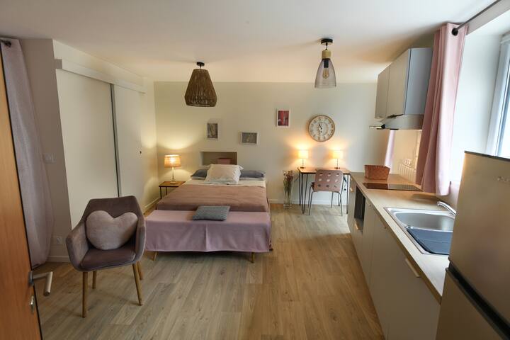 Suran - 2 Personnes - Wifi - Confort - Calme - Oyonnax