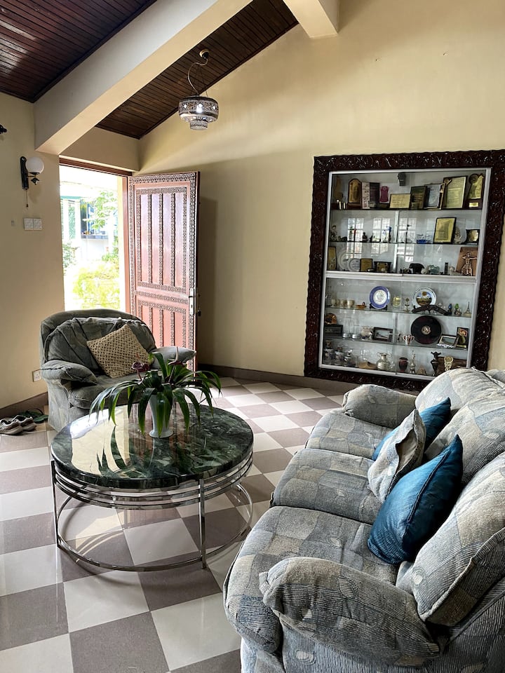 Airy, Bright, Quiet, Spectacular - Kandy